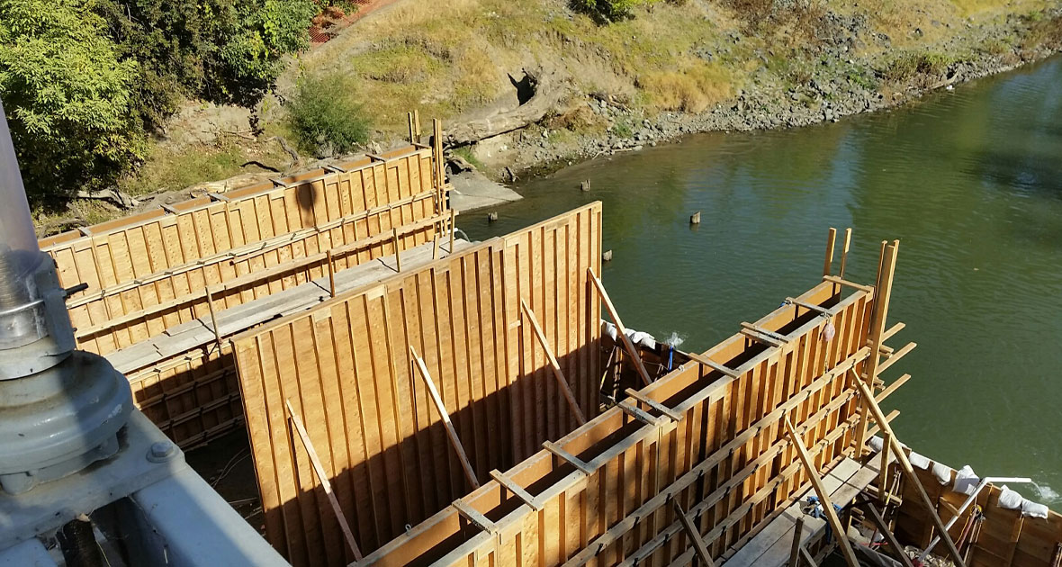 Knights Landing Outfall Gate Fish Screen Installation - Shimmick ...